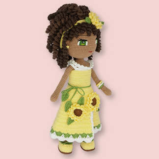 Naomi Crochet Doll Pattern – Crochetree